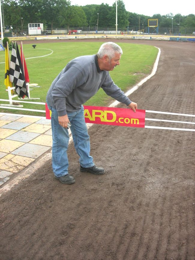 Alan Rolfe – Eastbourne Eagles Start Marshal (1972-2010) retires ...